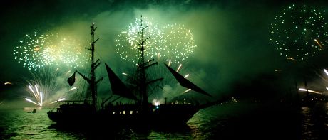33 Firework battle Stock Pictures, Editorial Images and Stock Photos ...