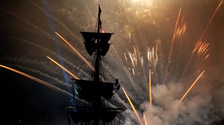 33 Firework battle Stock Pictures, Editorial Images and Stock Photos ...