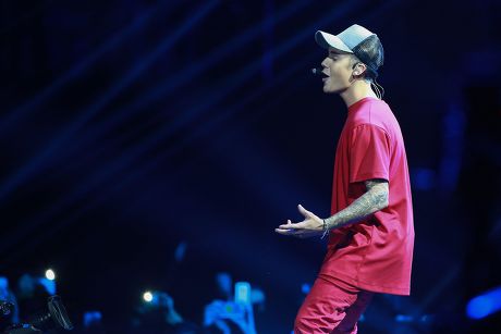 Justin Bieber Performs On Stage Editorial Stock Photo - Stock Image ...