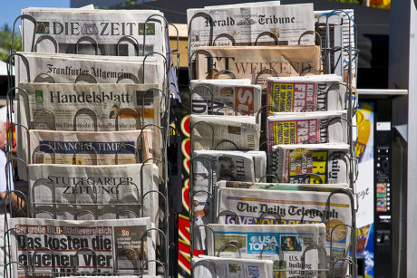 19 International newspaper stall Stock Pictures, Editorial Images and ...