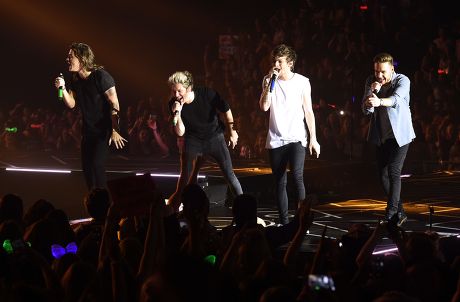 __COUNT__ One Direction final show, Sheffield Arena, Britain - 31 Oct ...