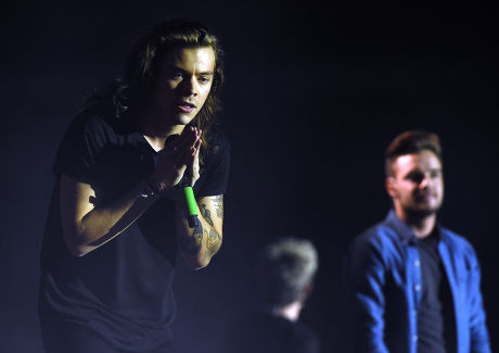 __COUNT__ One Direction final show, Sheffield Arena, Britain - 31 Oct ...