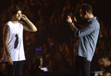 __COUNT__ One Direction final show, Sheffield Arena, Britain - 31 Oct ...