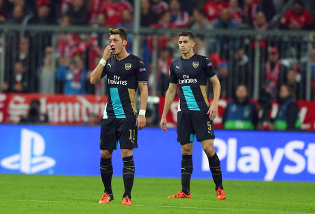 Alexis Sanchez Arsenal Goes Flying He Editorial Stock Photo - Stock ...