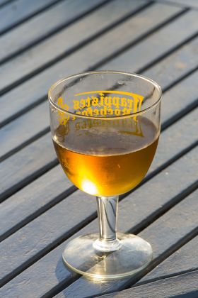 500 Booze drink Stock Pictures, Editorial Images and Stock Photos ...