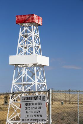 43 Oil well tower Stock Pictures, Editorial Images and Stock Photos ...