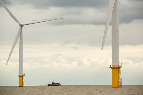 Gunfleet Sands Offshore Wind Farm Owned Editorial Stock Photo - Stock ...