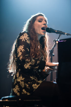 58 Birdy live music Stock Pictures, Editorial Images and Stock Photos ...
