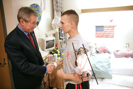 250 Bethesda naval hospital Stock Pictures, Editorial Images and Stock ...