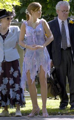 'CORONATION STREET' - FILMING OF THE WEDDING OF SHELLEY UNWIN AND ...