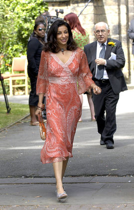 'CORONATION STREET' - FILMING OF THE WEDDING OF SHELLEY UNWIN AND ...