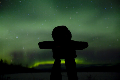 Silhouette Inuit Stone Man Inukshuk Inuksuk Editorial Stock Photo ...