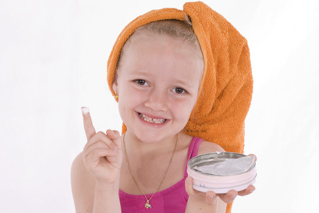250 Shampooing Stock Pictures, Editorial Images and Stock Photos ...