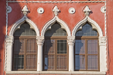 20 Arc pillars Stock Pictures, Editorial Images and Stock Photos ...