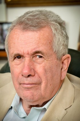 500 Martin bell Stock Pictures, Editorial Images and Stock Photos ...