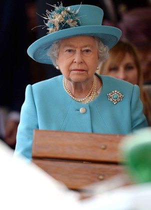 Queen Elizabeth Ii Arrives Customs Wharf Editorial Stock Photo - Stock ...
