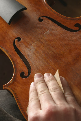60 Fiddle maker Stock Pictures, Editorial Images and Stock Photos ...