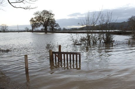River Severn Bursts Banks Welshpool Causes Editorial Stock Photo ...