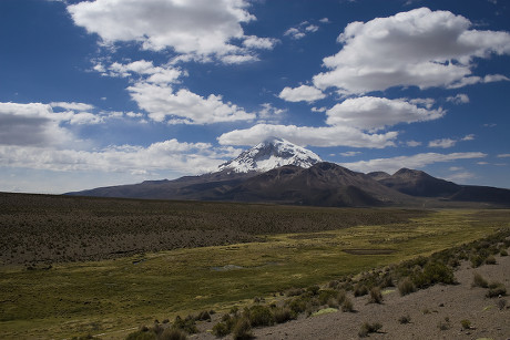 29 Extinct volcanos Stock Pictures, Editorial Images and Stock Photos ...