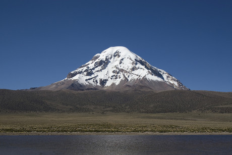 29 Extinct volcanos Stock Pictures, Editorial Images and Stock Photos ...