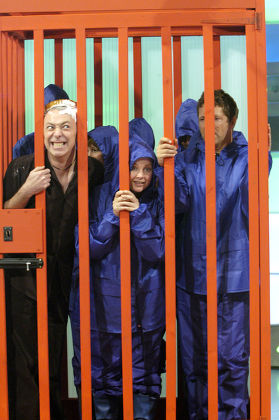 'MINISTRY OF MAYHEM' TV PROGRAMME, BRITAIN - 17 SEP 2005 Stock Pictures ...