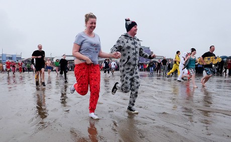 __COUNT__ Boxing Day Dip, Redcar, Britain - 26 Dec 2015 Stock Pictures ...