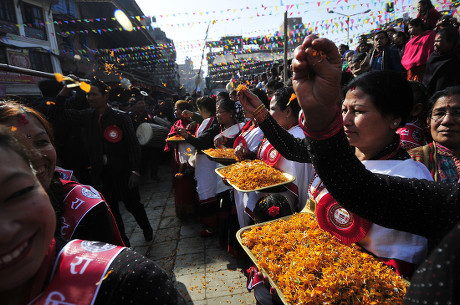 People Newar Community Offering Flowers Participants Editorial Stock ...