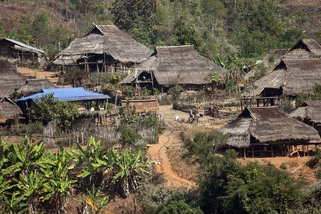 250 Straw huts Stock Pictures, Editorial Images and Stock Photos ...