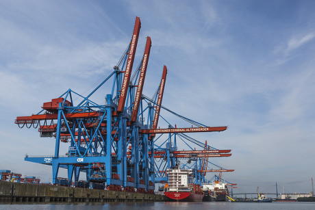 250 Loading operations Stock Pictures, Editorial Images and Stock ...
