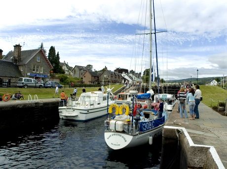 SCOTLAND, BRITAIN - 2005 Stock Pictures, Editorial Images and Stock ...