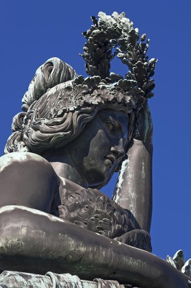 Bavaria Laurel Wreath Munich Bavaria Germany Editorial Stock Photo ...