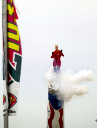47 Cannon stunt Stock Pictures, Editorial Images and Stock Photos ...