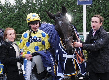 __COUNT__ Horse Racing - 9 Jan 2016 Stock Pictures, Editorial Images ...