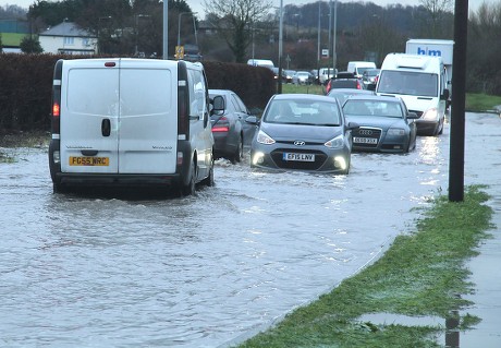 __COUNT__ Flooded roads bring chaos to Essex, Britain - 11 Jan 2016 ...