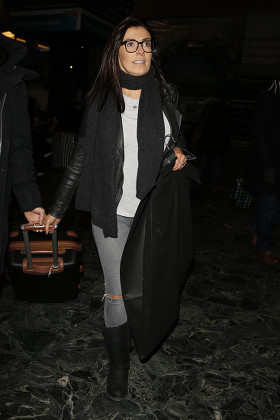 Corrie Cast arriving at London Euston, Britain - 20 Jan 2016 Stock ...