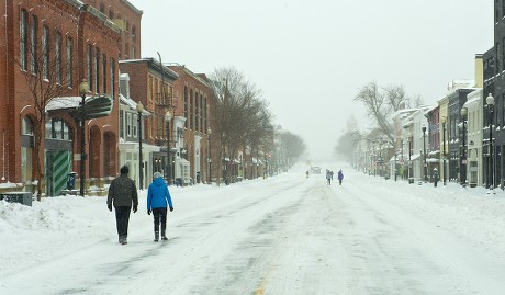Georgetown Residents Washington Dc During Snow Editorial Stock Photo ...