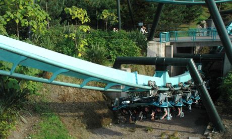 Air Ride Alton Towers Editorial Stock Photo - Stock Image | Shutterstock