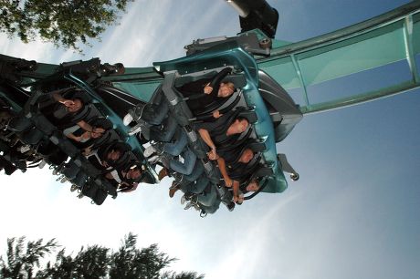 Air Ride Alton Towers Editorial Stock Photo - Stock Image | Shutterstock