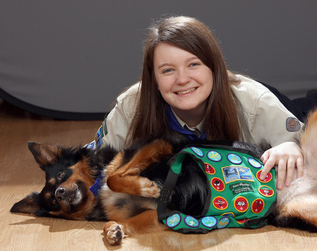 __COUNT__ imágenes de Ruby the dog who is the world's first canine Cub ...