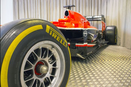__COUNT__ imágenes de Four second hand F1 racing cars for sale ...