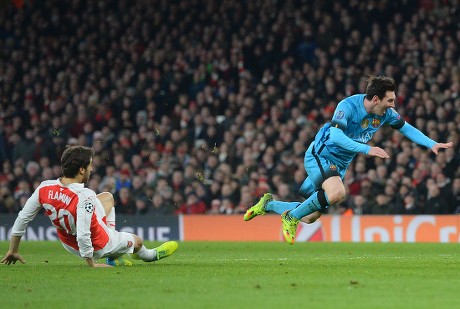 Mathieu Flamini Arsenal Fouls Lionel Messi Editorial Stock Photo ...