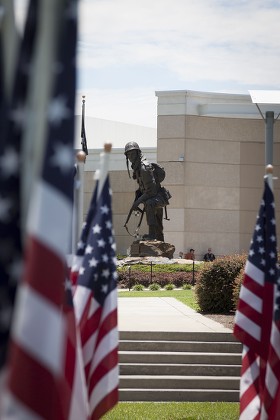 Iron Mike Statue Depicting Wwii Era : photos éditoriales de stock ...
