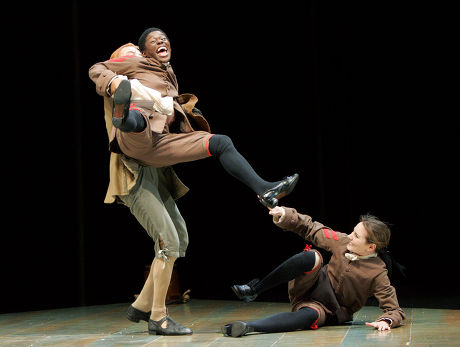'CORAM BOY' PLAY, OLIVIER THEATRE, LONDON, BRITAIN - NOV 2005 Stock ...