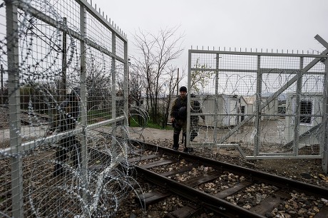 Open Border Gate Macedonia Near Refugee Editorial Stock Photo - Stock ...