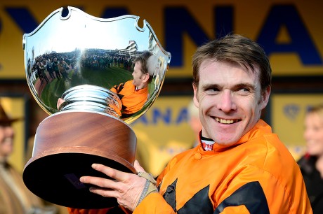 __COUNT__ Horse Racing - 17 Mar 2016 Stock Pictures, Editorial Images ...
