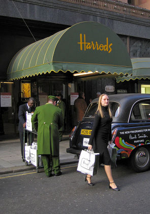 Shopping Harrods Department Store London England Editorial Stock Photo ...