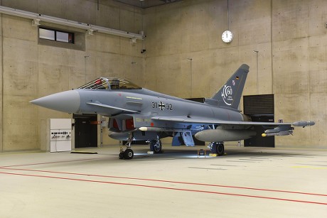 88 Fighter type aircraft Stock Pictures, Editorial Images and Stock ...