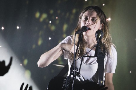 Wolf Alice in concert at Rock City, Nottingham, Britain - 23 Mar 2016 ...