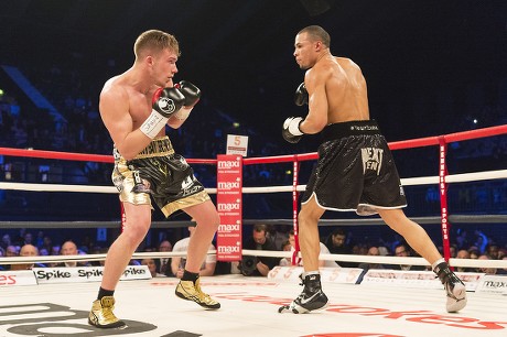 Boxer Nick Blackwell Left Defends His Editorial Stock Photo - Stock ...