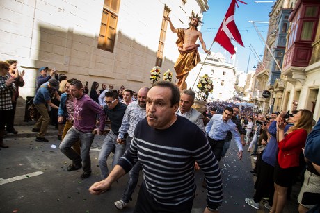 __COUNT__ imágenes de Easter Sunday celebrations, Birgu, Malta - 27 Mar ...